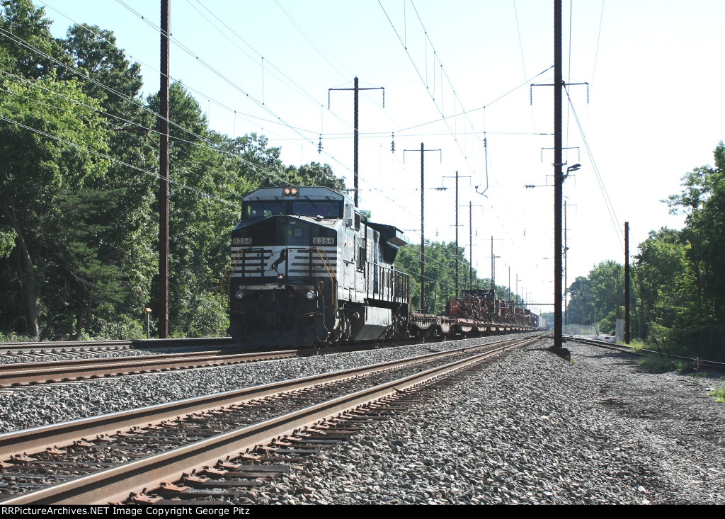 NS 8354 and MW train 945